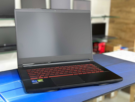 Ноутбук Laptop MSI GF63 THIN