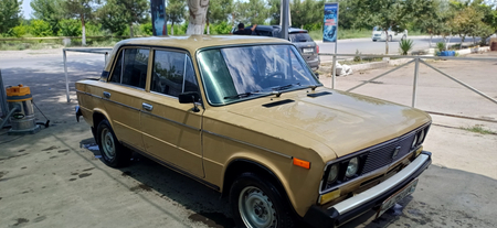 Vaz 2106 sotiladi