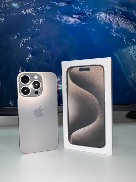 iPhone 15 Pro, Natural Titanium, 256 GB