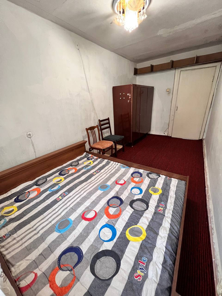 2/2/5 М.Горький метро.171 школа.кирпич 2*6 балкон