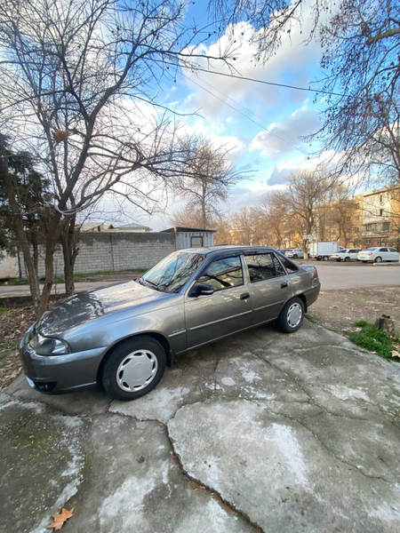 Nexia 2  1.6 motor