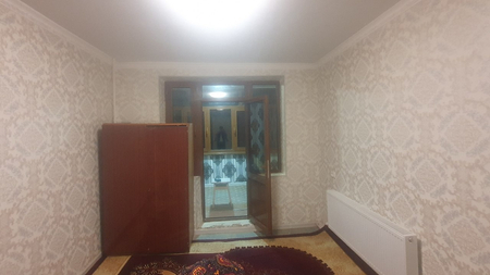 Sartepoda kvartira bor 3xonalik bir xonaga 3 ta oʻgʻil bola kerak