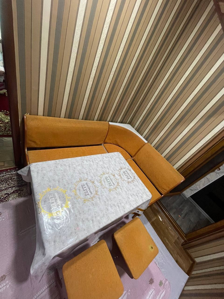 Продается уголок