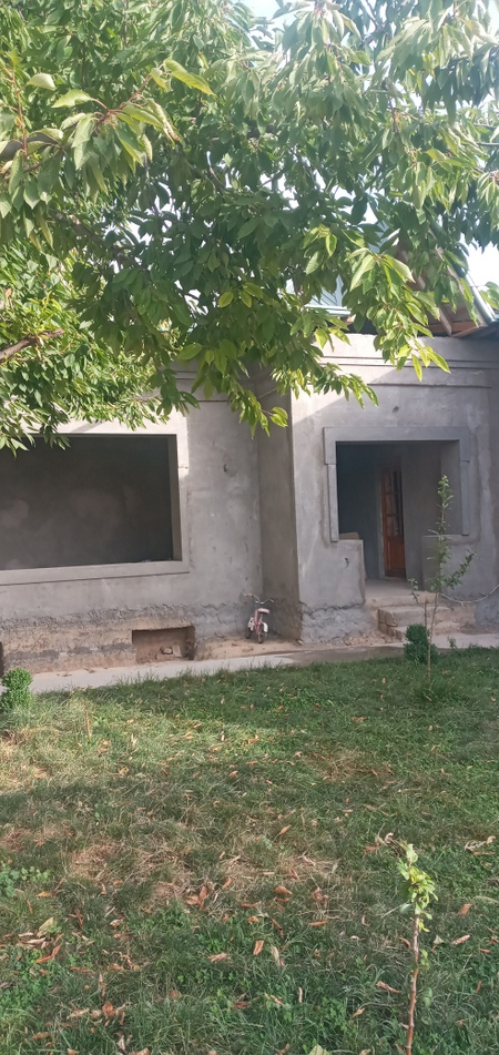 Продаётса дом 6 соток участка