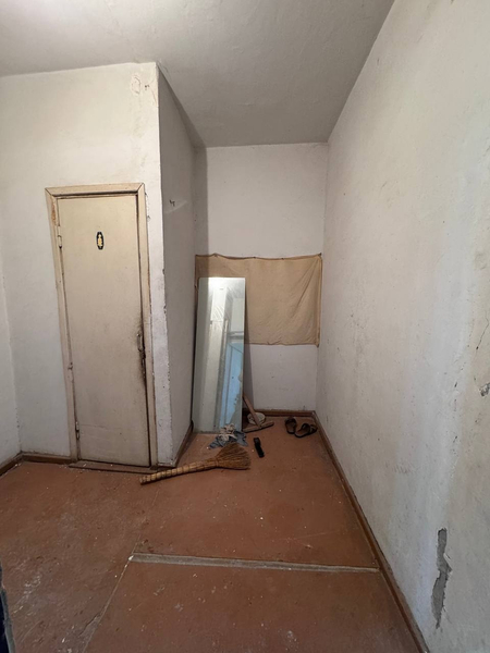 2 xonali 4-qavat 4 qavatli  ponelniy dom 65m²
Manzil:6-mkr. Alpamish
N