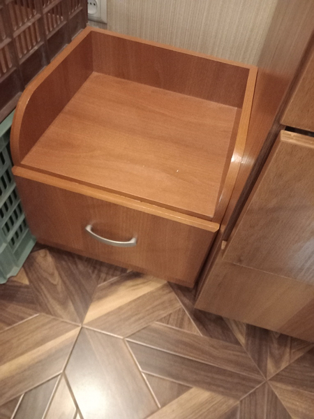Продам камод и шкаф