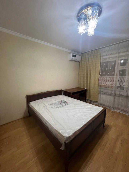 Сдаётся квартира Айбек Метро 3/2/4.  80м2 Риэлторам не беспокоит!