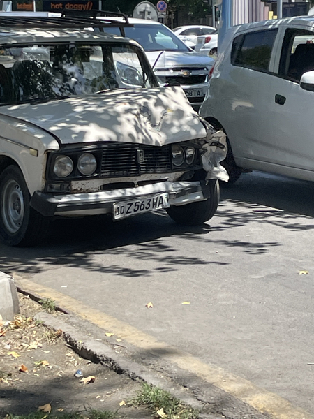 Vaz 21063 srochni sotiladi