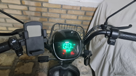 Скутер сотилади зур