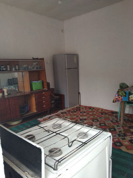 Uy sotiladi srochno xamma sharoitga ega!