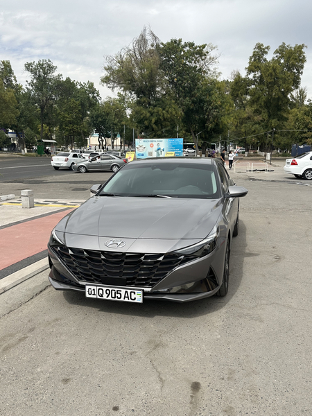 Hyundai Elantra 2021