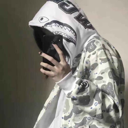 Bape hoodie oversize