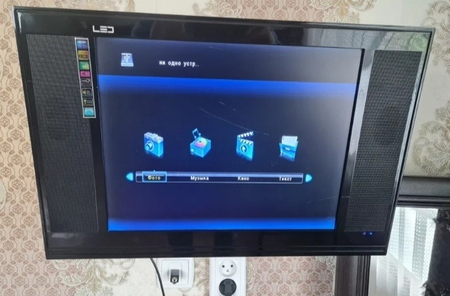 LED tv 15 экран.