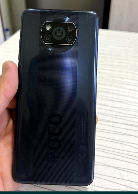 Poco x3  6+2/128 gb срочно сотилади