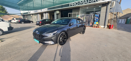 Hyundai Elantra 1.6 2022 год