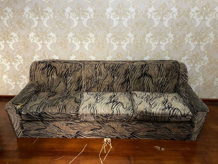 Продам Диван-кровать, старый. Состояние3/5.