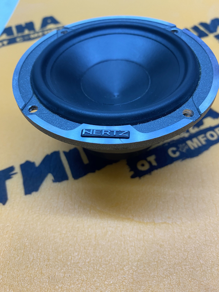 Продам не дорого серединки Hertz mp70.3 Pro