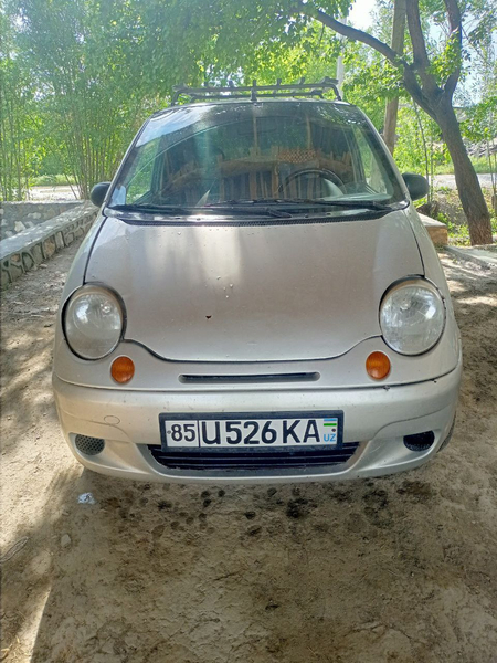 Matiz yili 2002 srochna sotiladi