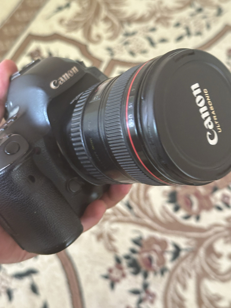 Canon 5D mark 3 sotiladi