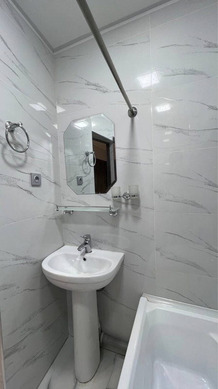 Продается квартира 3х ком 55м2 Финансовый Институт Ц-5