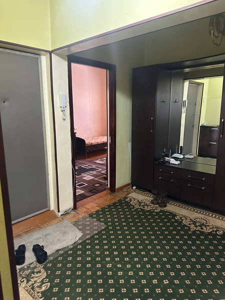Аренда Якасарайский район 4 комнатная массив башлык 100м²