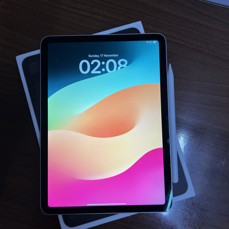 iPad air 5 + стилус apple pencil (2-го поколения)