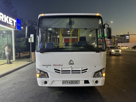 NP 40  2016 isuzu sotiladi
