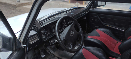 Vaz 2105 sotiladi