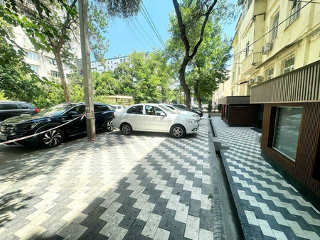 Горячая цена! Офис, вдоль дороги. 135м2. Евроремонт. ор ЖК 
