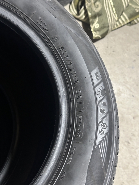 ROTALLA 205/60/16