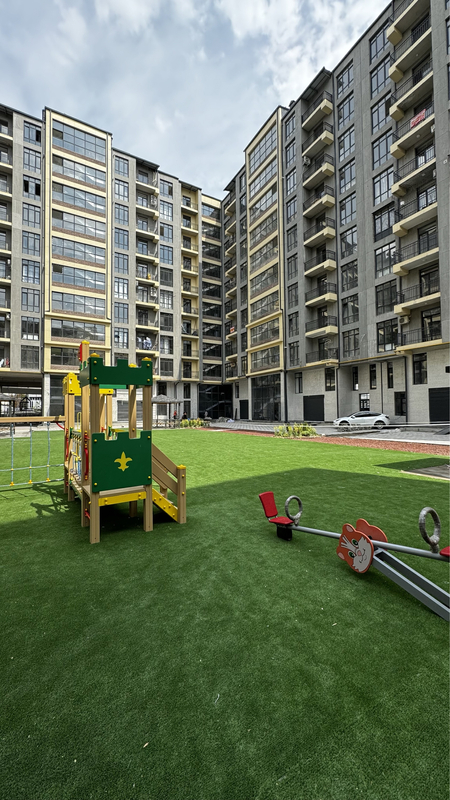 Yakkasayoy city mall sotiladi 75.95kv