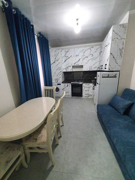 м.Буюк Ипак Йули Буз Базар ул.Сайрам 2-этажа 1-комн 43 м² 2 с/у ремонт