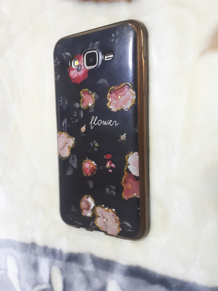 Samsung Galaxy  J7