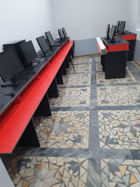 Kompyut uchun mebeli