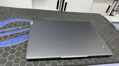 Lenovo Yoga Slim 6 14IAP8