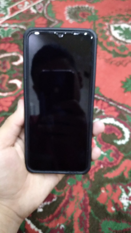 Redmi 9c Yaxshi holatda srochna sotiladi.