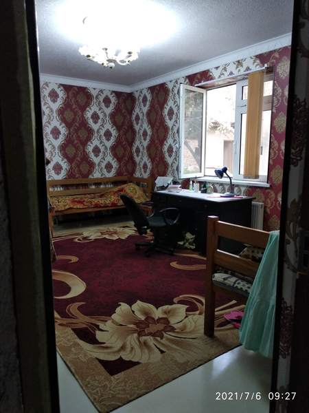 Продаётся дом в начале г. Чирчика-Азотчик 1