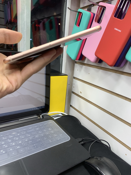 iPhone 8 Plus 64Gb ideal