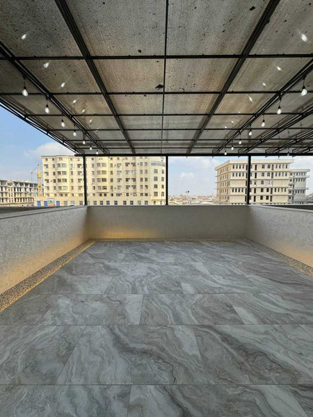 3 xonali 105m2 +35m2 terassa sotiladi manzil Ekskovatorni