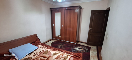 Qarshi shaxri shibayevadan 3 xonali uy sotiladi