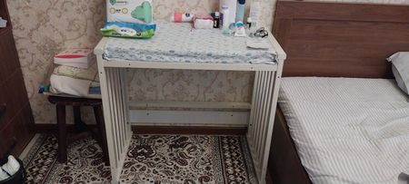 Кроватка три в одном.