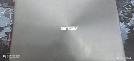 Asus intel pentium sotiladi