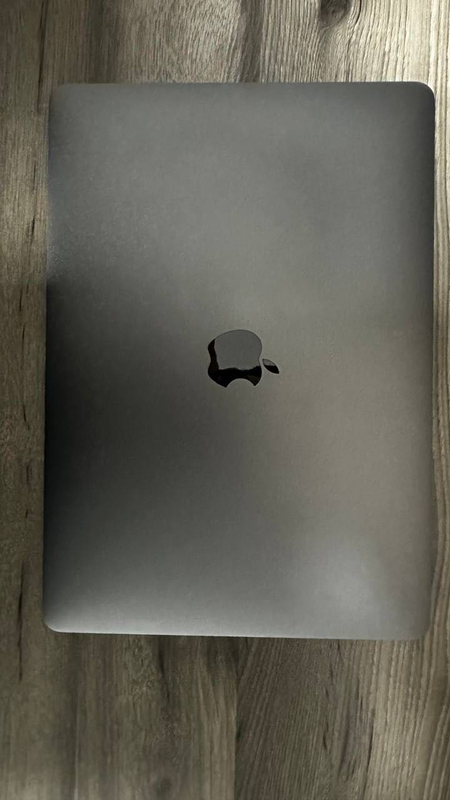 MacbookPro sotiladi