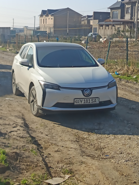 Продам Buick velite 6
