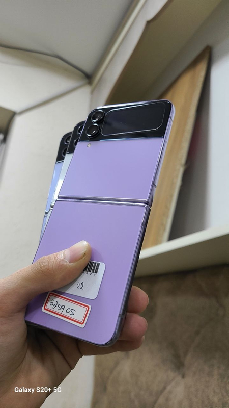 Samsung Z flip4 5G