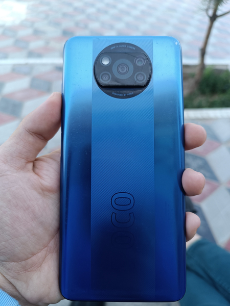 Poco X3 pro xotira 256GB azu 8+3 xolati alo darajada kelishimiz