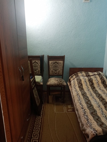 Yangiyol shahrida 4 xonali uy sotiladi