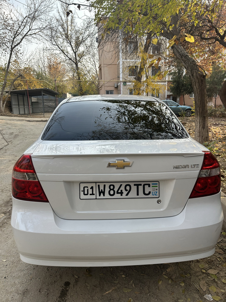 Nexia 3 4-pozitsiya avtomat