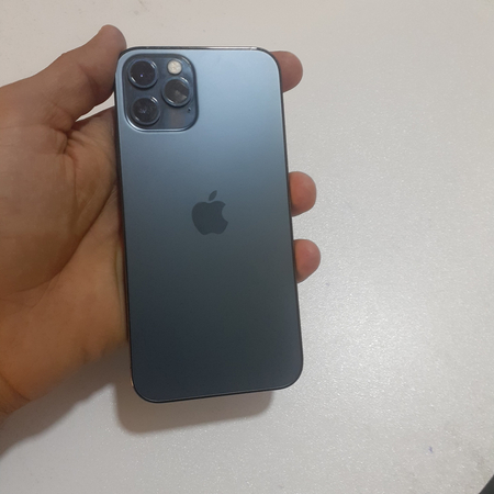 Iphon 12 pro ideal.