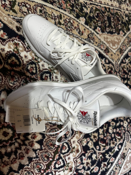Продаются кроссовки Reebok оригинал